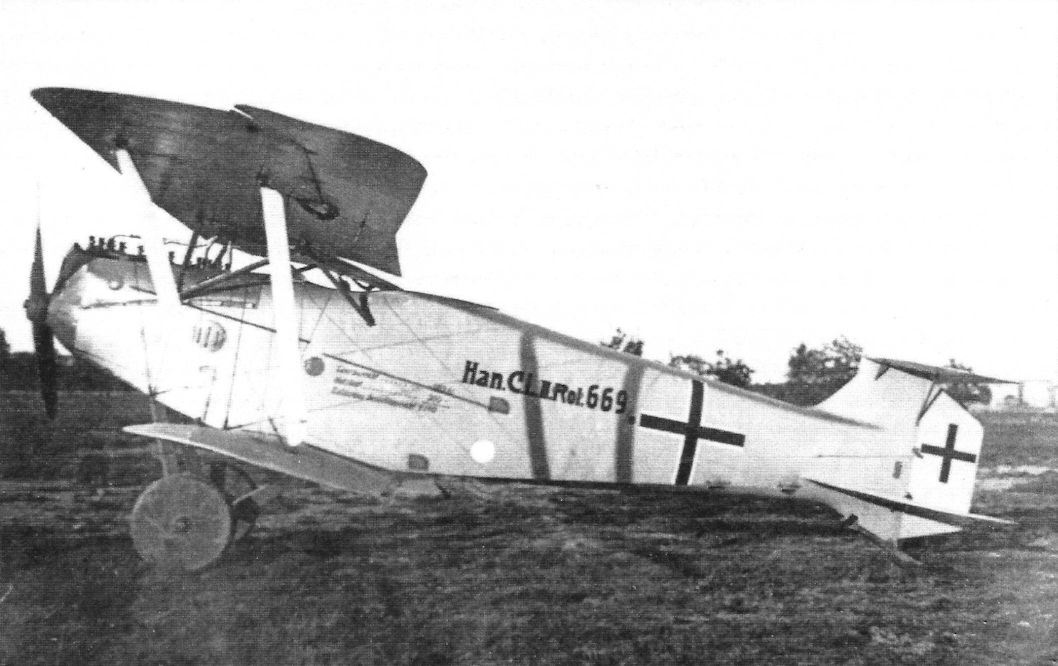 C.Owers, J.Herris - Hannover Aircraft of WWI /Centennial Perspective/ (46)